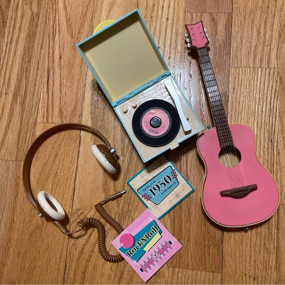 Our Generation | Toys | Our Generation Retro Records Set For 8 Dolls ...